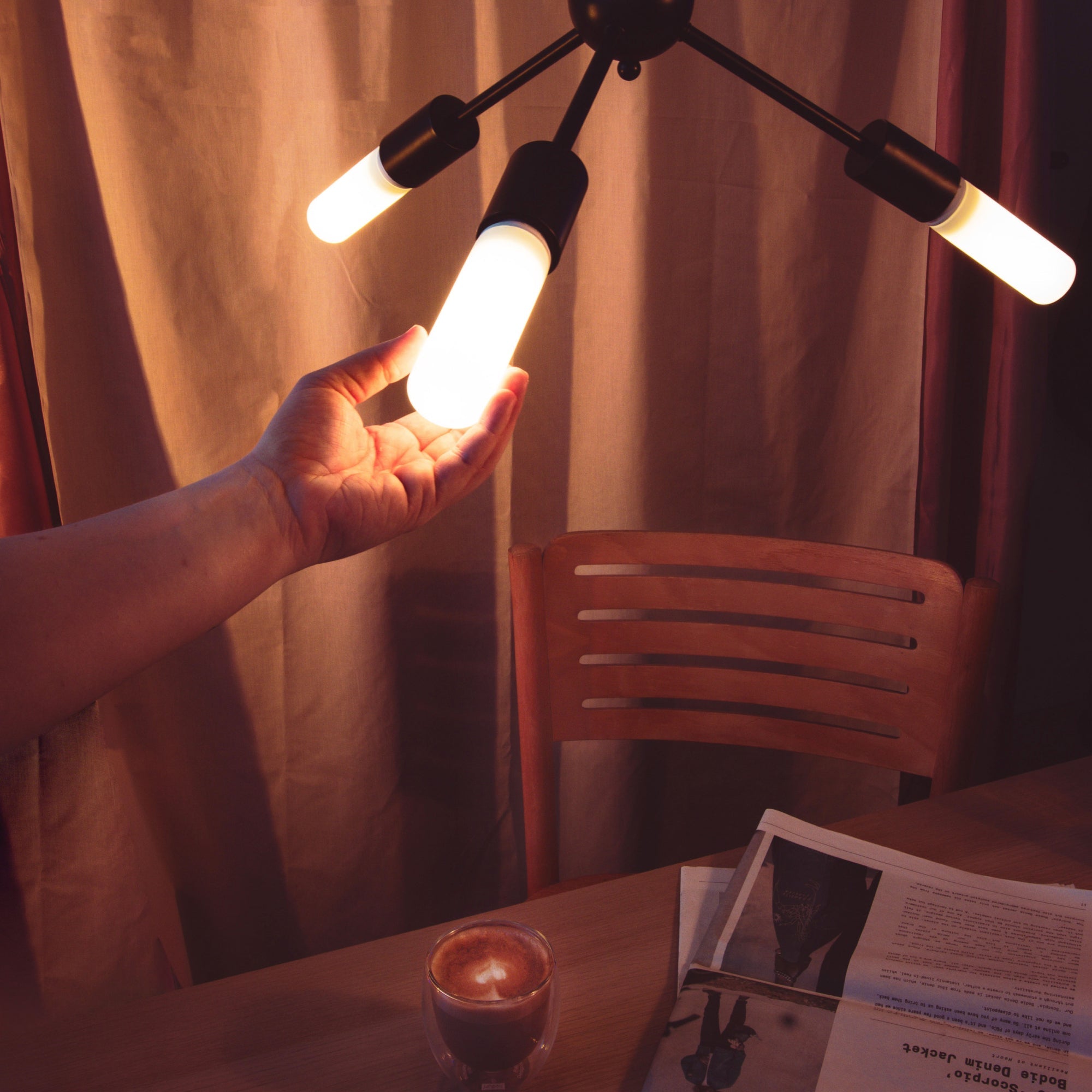 Polychrome Tube T10 E26 Smart Light – LIFX